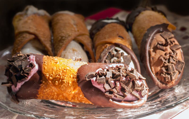 Plate of cannoli stock photo. Image of chocolate, group - 30522790