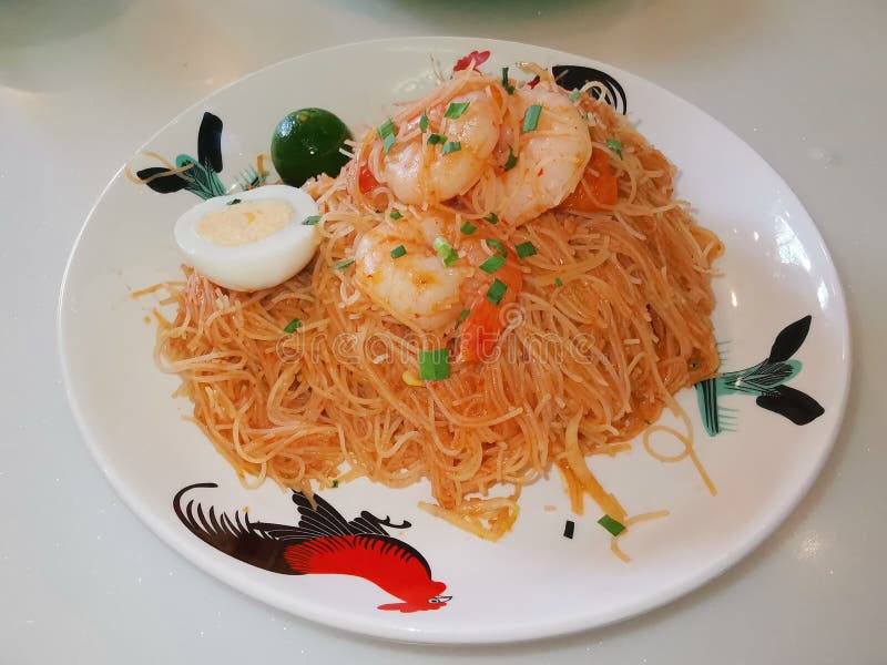 A plate of dry mee siam stock image. Image of dish, food - 195601741