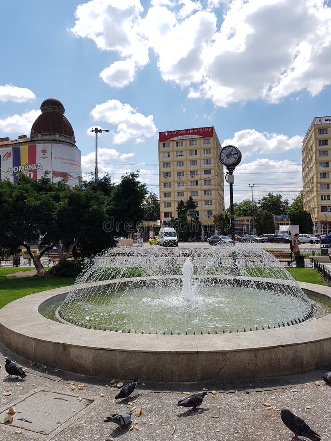 Plate Unirii editorial image. Image of iasiromania, street - 122813755