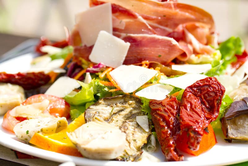 Plateau De Restauration D'Antipasto Image stock - Image du assiette ...