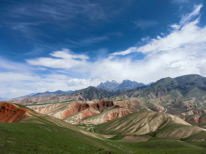 On the Plateau, the Mountains Rise and Fall, and Different Hills ...