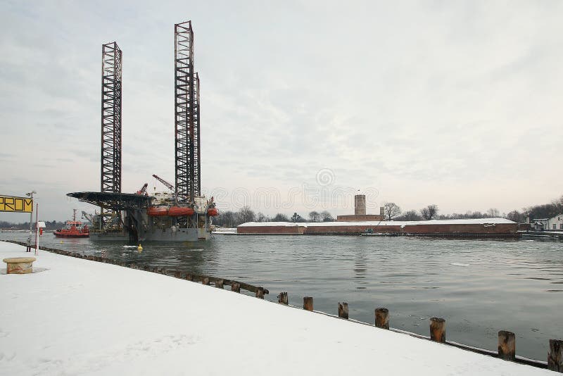 Derrick ago stock image. Image of industry, derrick, fuel - 15491531