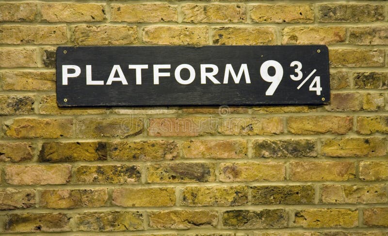 Harry Potter Platform 9 3 4 Sign Stock Photos - Free & Royalty-Free ...