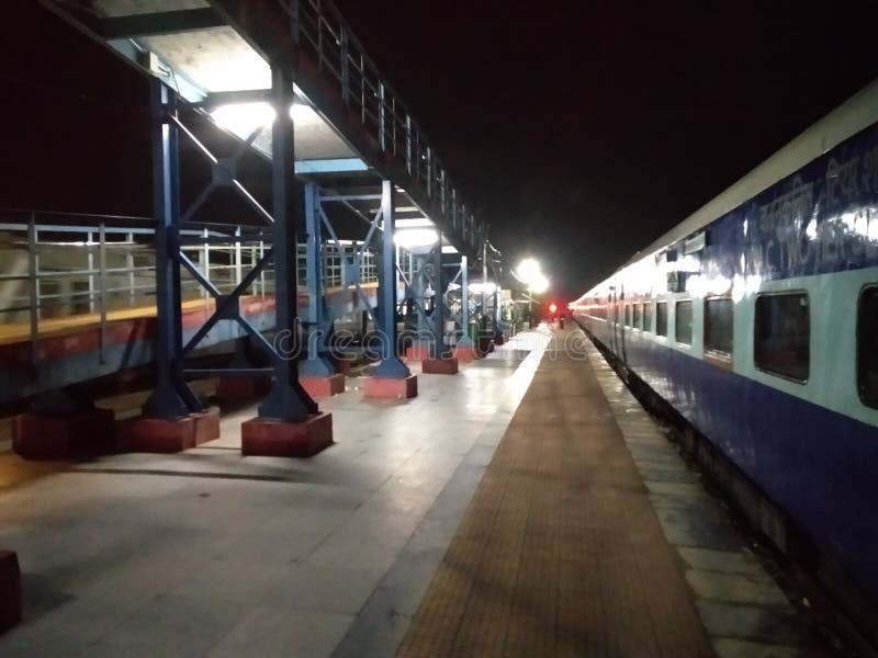 Platform by the night stock photo. Image of train, platform - 157683250