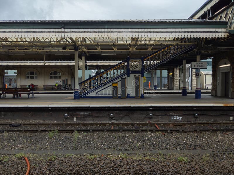 Platforms at Exeter St. Davids Railway Station in Devon Stock Photo ...