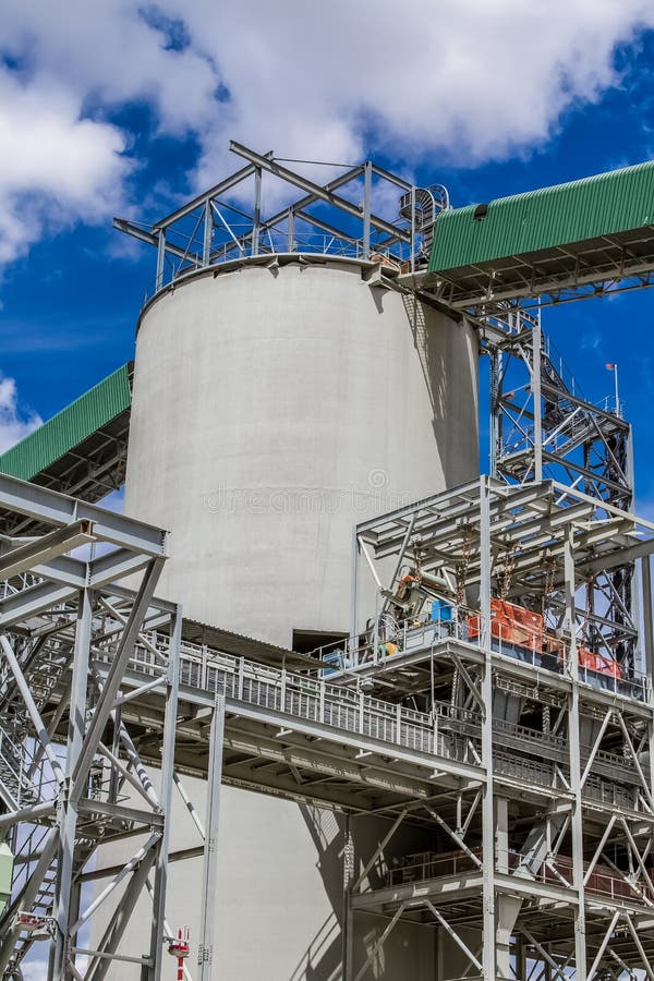320 Ore Silo Photos - Free & Royalty-Free Stock Photos from Dreamstime