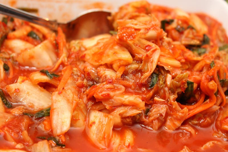 Plato Coreano Muy Popular De Kimchi Imagen de archivo - Imagen de tarro ...
