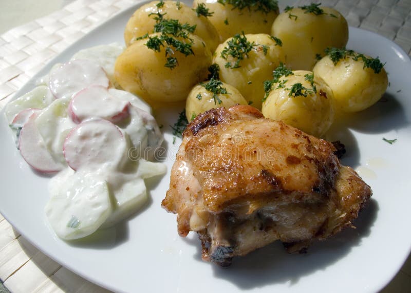 Plato Polaco Tradicional - Golabki Foto de archivo - Imagen de madera ...