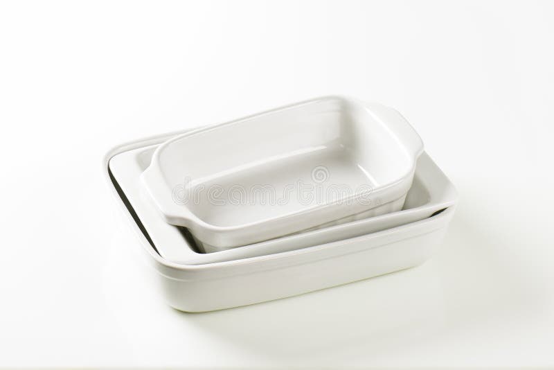 Plato De Porcelana Rectangular Imagen de archivo - Imagen de fondo ...