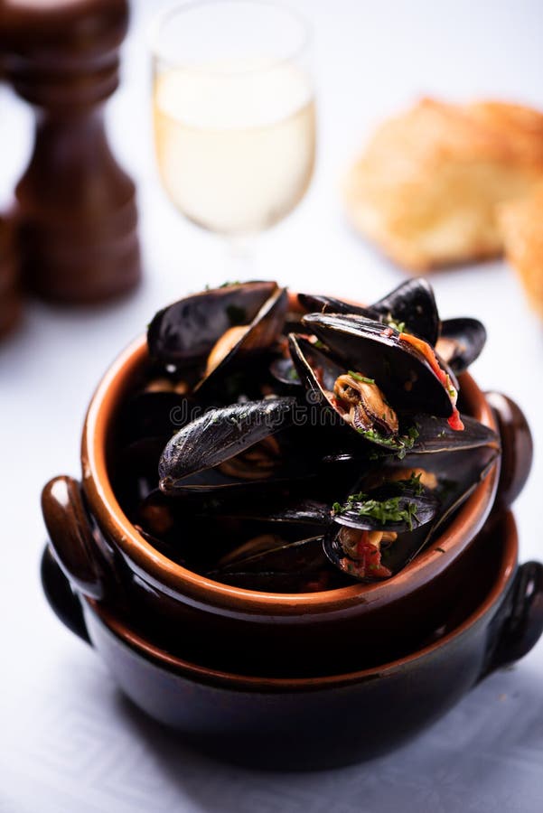 Platter of Mussels stock image. Image of watering, mussels - 1961687