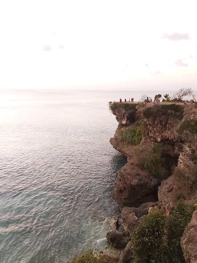 Playa Balangan Con Bonito Acantilado Foto de archivo - Imagen de playa ...