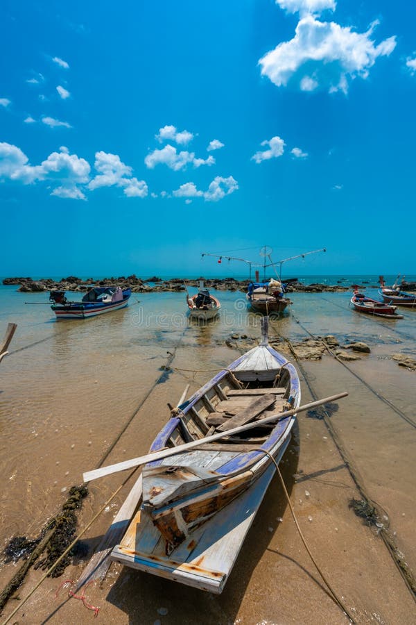 Playa Costera De La Roca De La Piedra Del Mar Foto de archivo - Imagen ...
