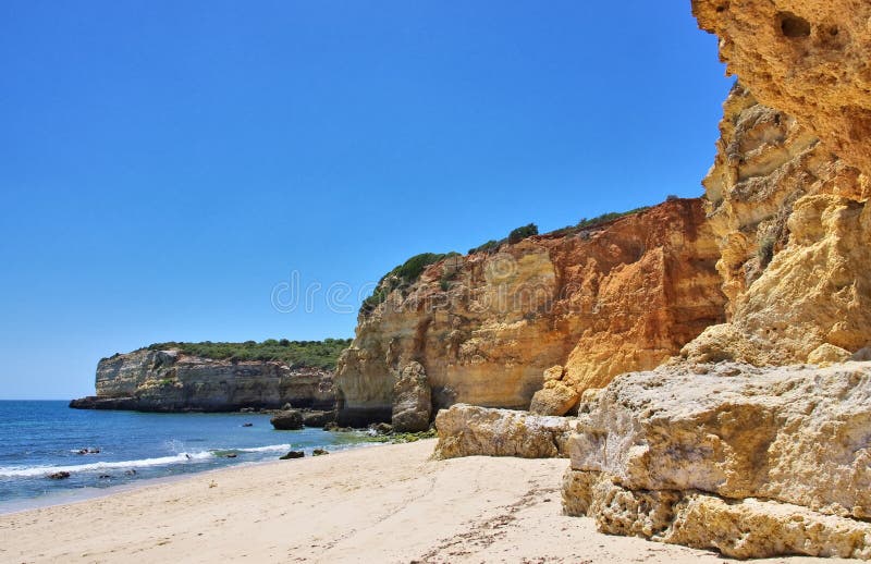 Playa DA Senhora DA Rocha De Algarve Imagen de archivo - Imagen de ...