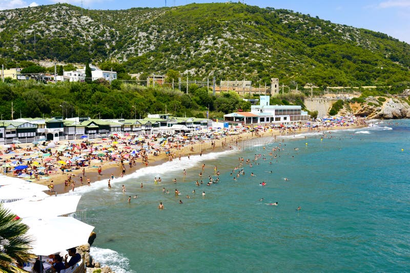 Playa de Garraf foto editorial. Imagen de barcelona - 125964011