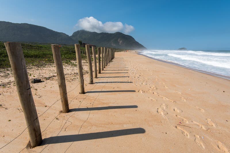 Playa De Grumari En La Zona Del Oeste De Rio De Janeiro, El Brasil Foto ...