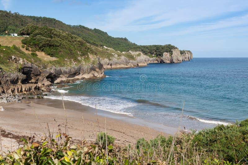 Playa de Pechon foto de archivo. Imagen de piedra, turismo - 36697172