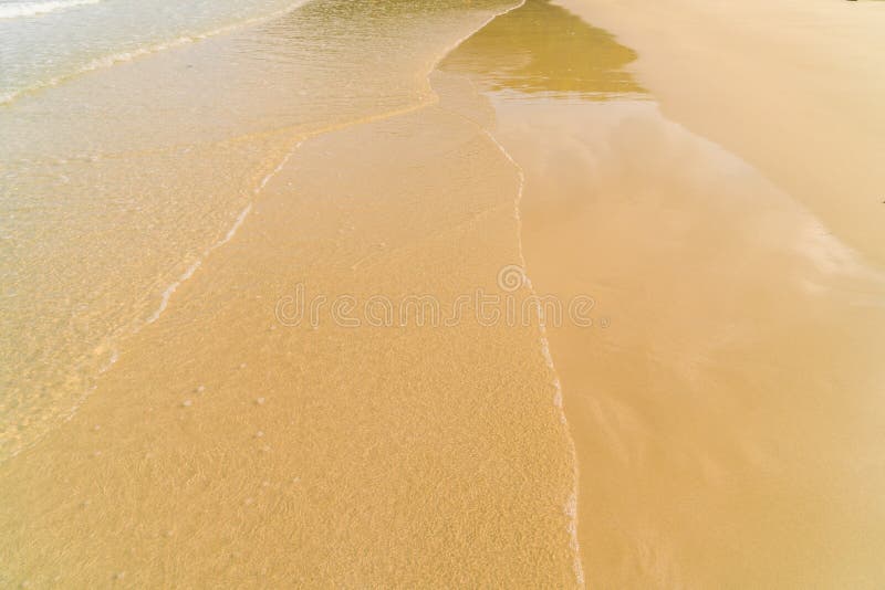Playa del arena de mar imagen de archivo. Imagen de arena - 72270253