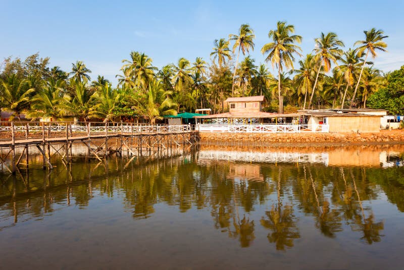 Playa Goa La India De Mandrem Foto de archivo - Imagen de asia, azul ...
