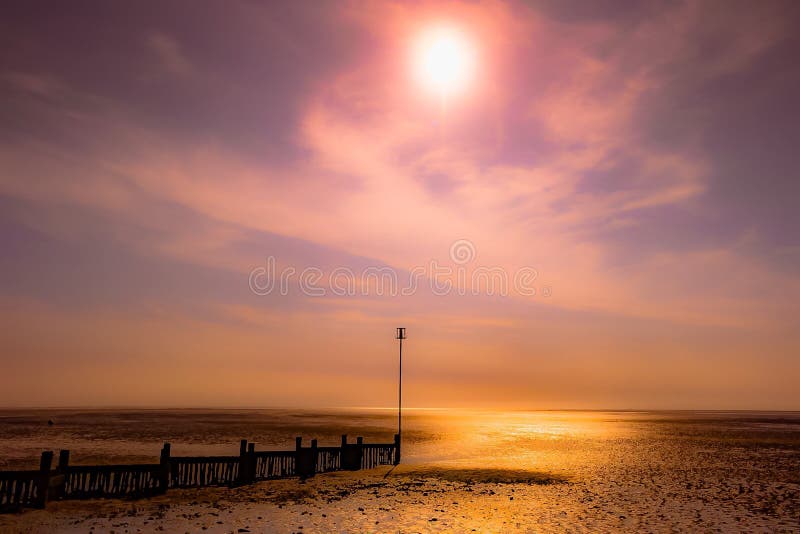 Playa Que Brilla Intensamente Imagen de archivo - Imagen de tomado ...