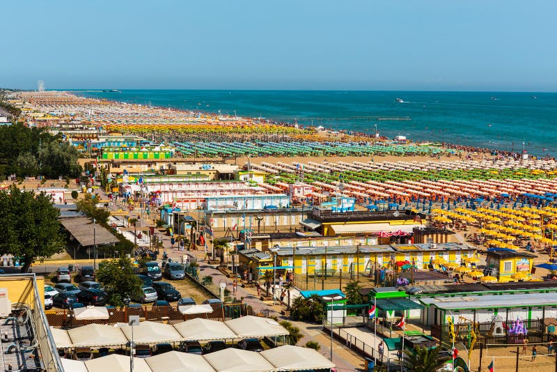 Playa de Rímini, Italia foto editorial. Imagen de riviera - 70658341