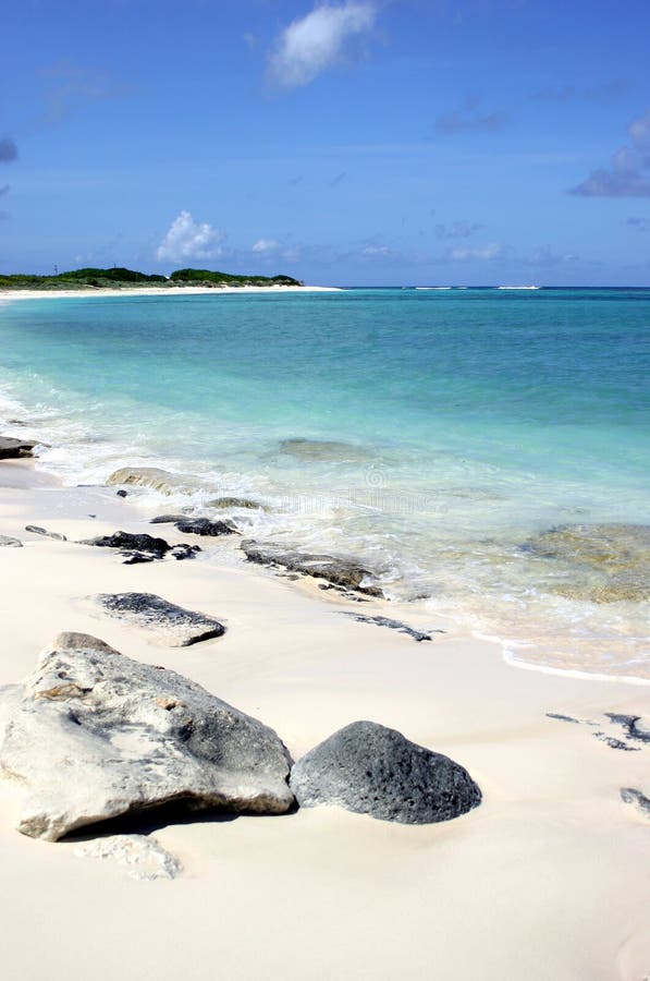 Playa Rocosa De La Isla De Anagonda Imagen de archivo - Imagen de ...
