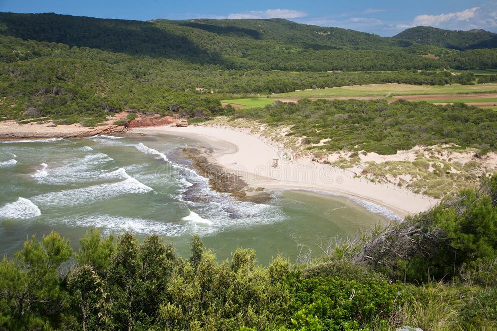 Playa sola en Menorca foto de archivo. Imagen de cubo - 20670976