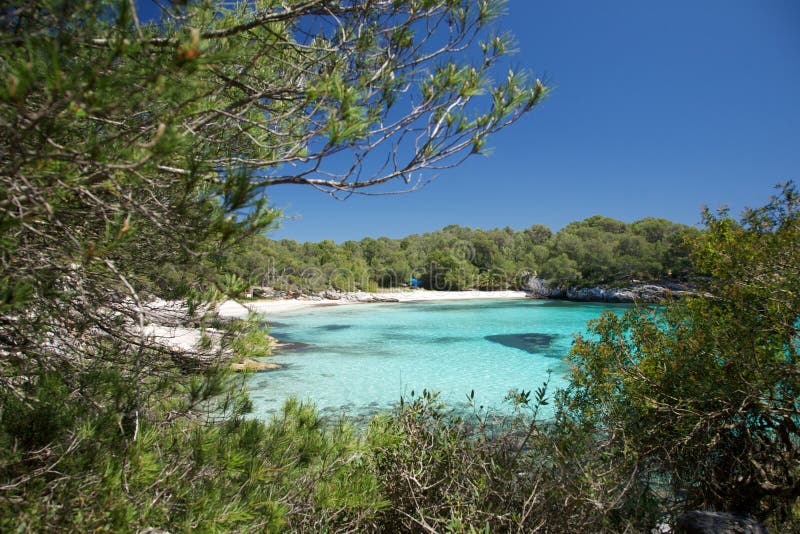 Playa sola hermosa imagen de archivo. Imagen de balear - 17620739