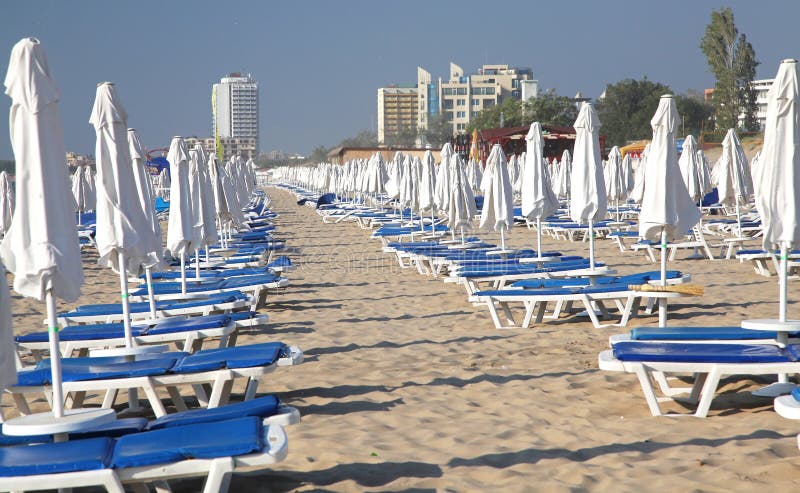 Playa soleada, Bulgaria foto de archivo. Imagen de arenoso - 32420656