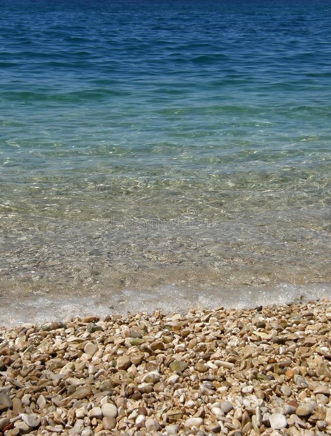 Playa y el mar verde azul foto de archivo. Imagen de claro - 14007176