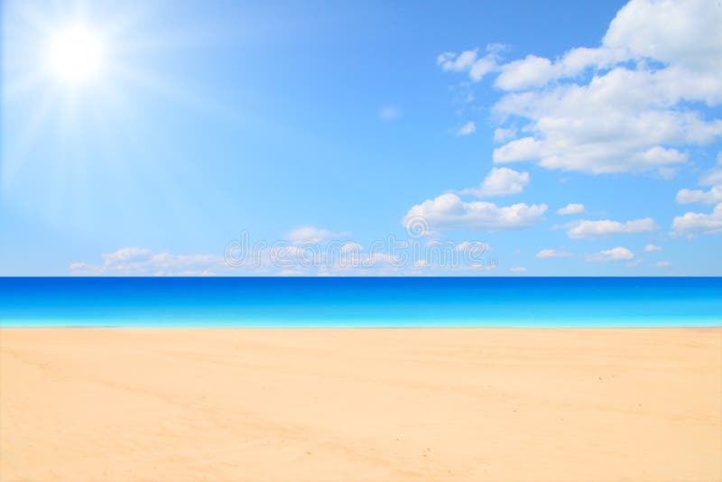 Playa y sol imagen de archivo. Imagen de escénico, calma - 5566075