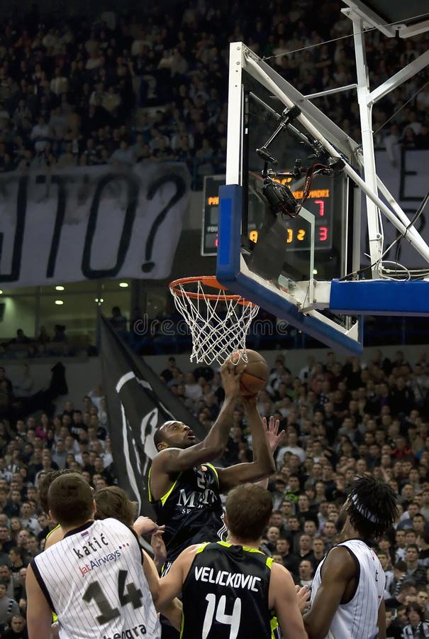 Player tries to score poin editorial photo. Image of block - 18515776