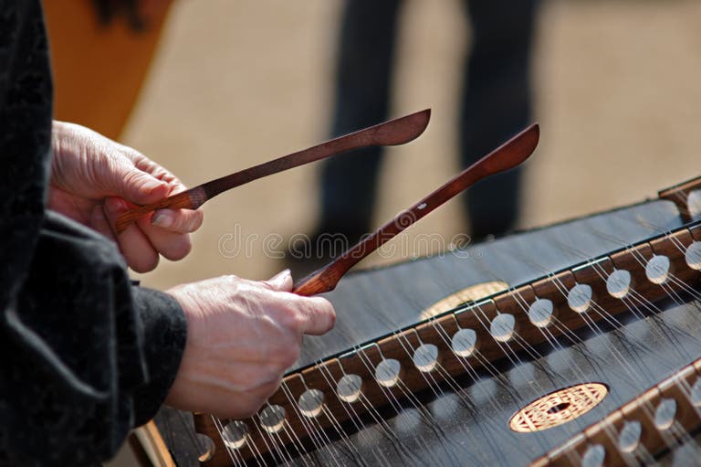 Playing the Hammered Dulcimer2 Stock Image - Image of band, music: 2137013