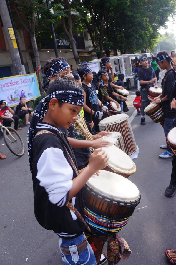 Playing percussion editorial stock image. Image of indonesia - 50254154