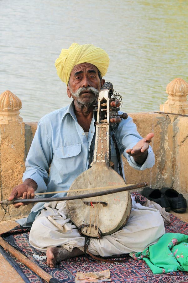 Playing the sitar editorial photo. Image of lake, gadi - 58108206