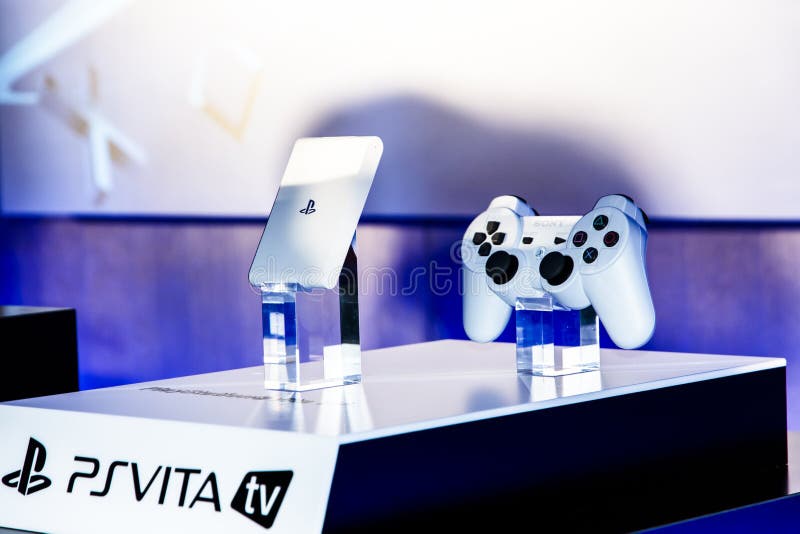 PlayStation Vita TV image éditorial. Image du sony, affichage - 34567670