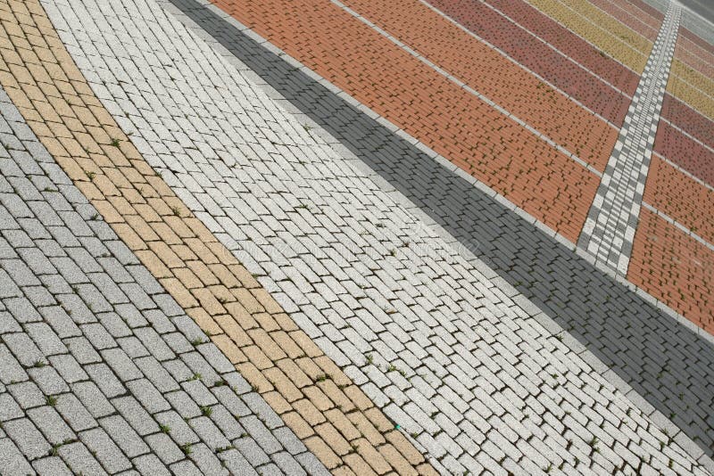 Plaza imagen de archivo. Imagen de ciudad, embaldosado - 5071179