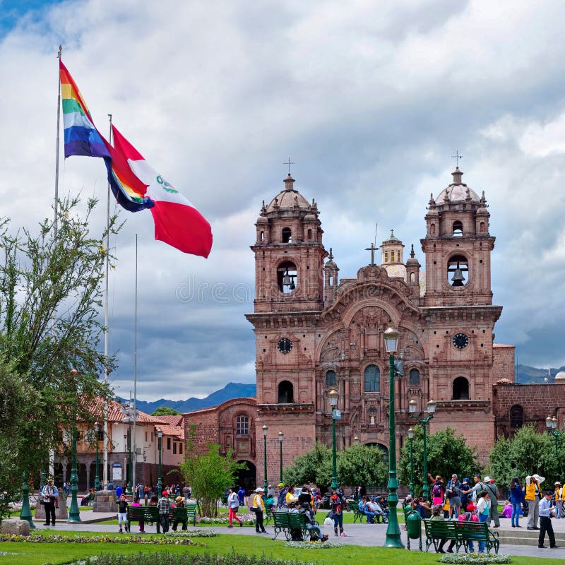 Plaza DE Armas En Iglesia DE La Compania, Cusco, Peru Redactionele ...