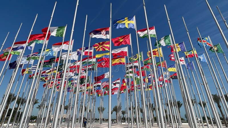 Plaza De La Bandera En Doha Qatar Imagen de archivo - Imagen de fuente ...