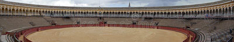 Fachada De La Plaza De Toros De Sevilla Foto de archivo - Imagen de ...
