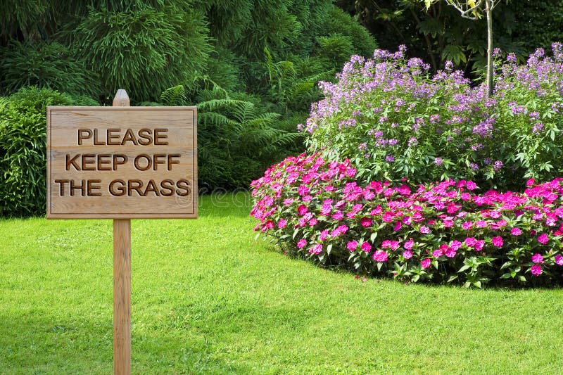 Please Keep Off the Grass - Concept with Wooden Pole on a Green Meadow ...