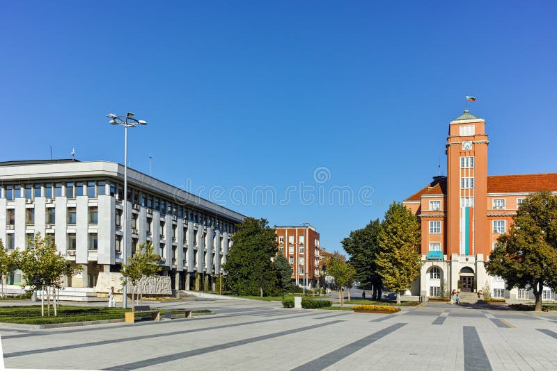 PLEVEN, BULGARIA - 20 SEPTEMBER 2015: Central Square in City of Pleven ...