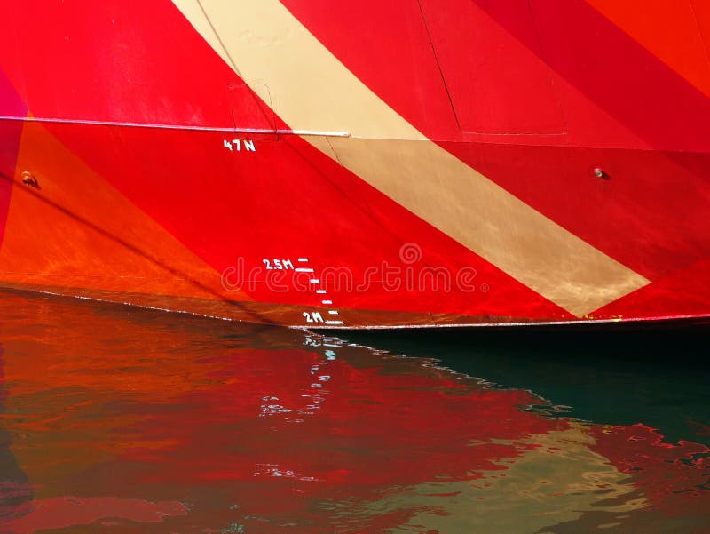Plimsoll mark on the ship stock image. Image of equipment - 33916883