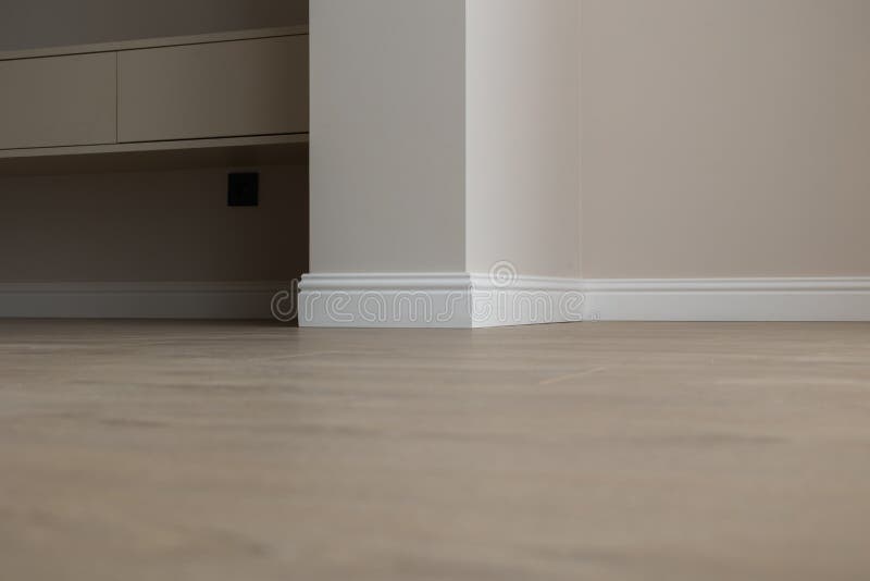 Plinth on Laminate. the Floor of a New Apartment Stock Photo - Image of ...