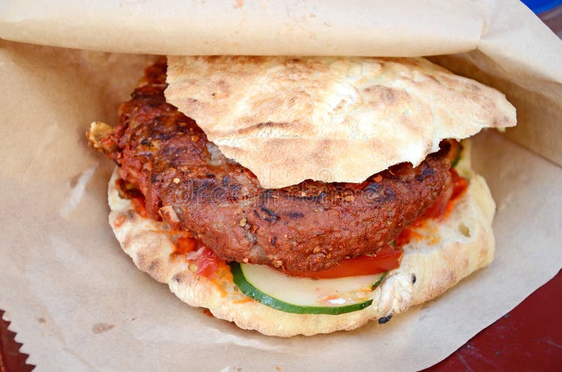 Nourriture serbe image stock. Image du boisson, vert - 43006141