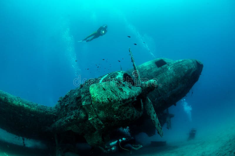 Épave d'avion photo stock. Image du course, marin, caribbean - 3194280