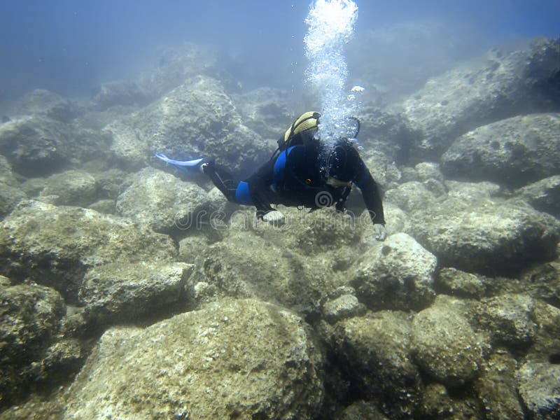 Plongeur Sous-marin En Monde Sous-marin Photo stock - Image du ...