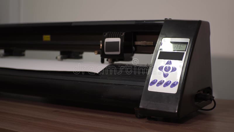 Plotter.plotter cutting stock video. Video of cutter - 321355621