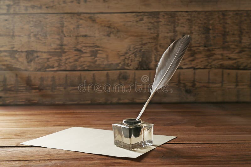 Pluma Papel Y Tintero Fotos De Stock - Download 1,542 Fotos Libres de ...