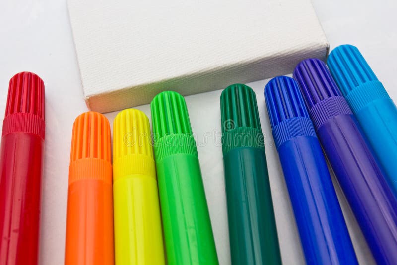 Plumas multicoloras foto de archivo. Imagen de espectro - 32238972