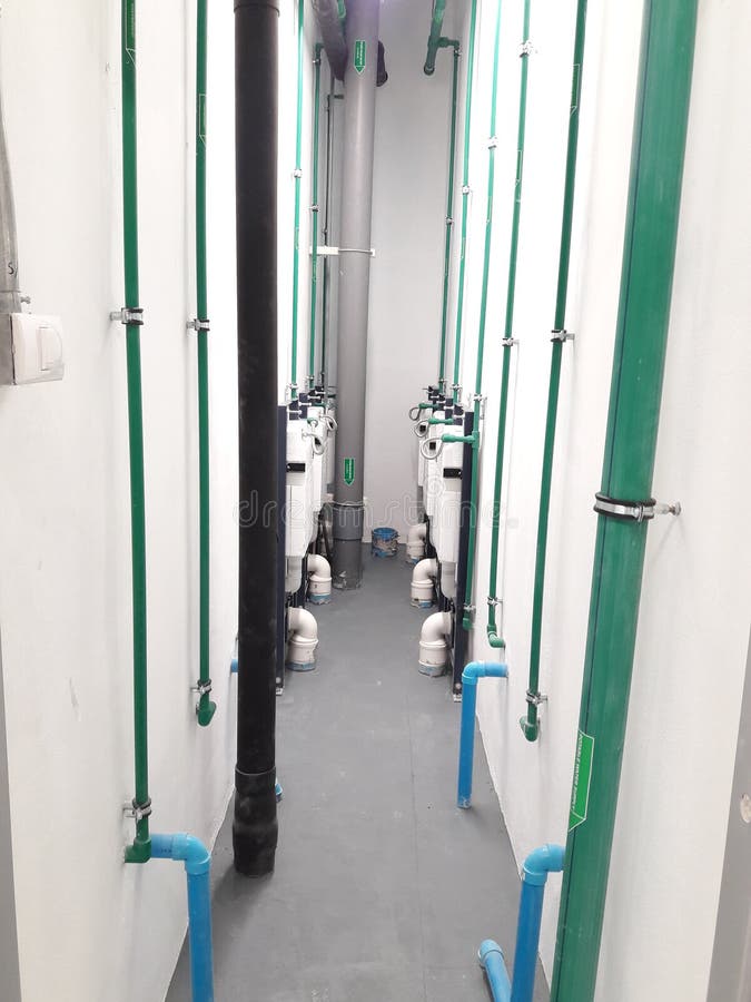 Typical Installation Of Chilled Water Pipe Install With Filter In ...